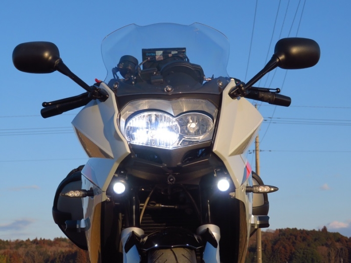 BMW F800ST (2011年式)LEDフォグランプ NORIS V2取り付け | クロライト ブログ